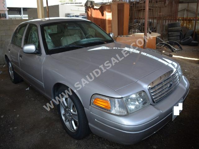 Used 2011 2011 Ford Crown Victoria Silver color For Sale | Saudi Sale ...