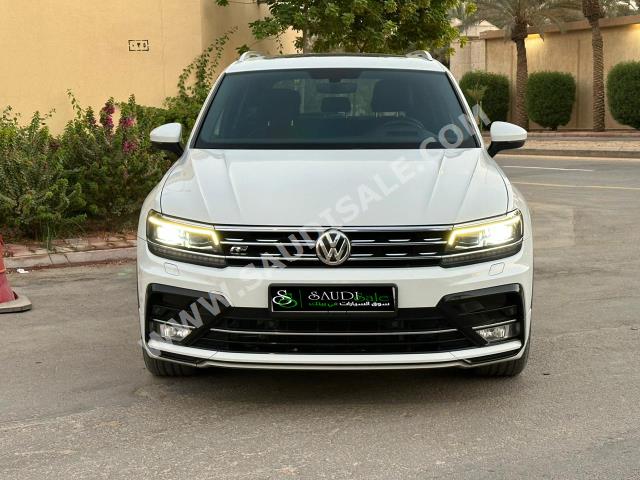 Used 2017 2017 Volkswagen TIGUAN R-Line White color For Sale | Saudi ...