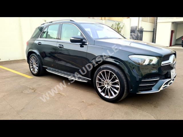 Used 2022 2022 Mercedes-Benz GLE 450 AMG Dark Green color For Sale ...