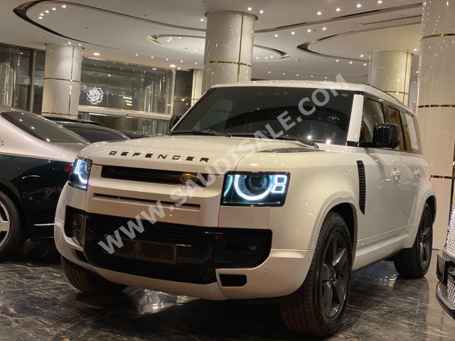 Used 2021 2021 Land Rover Defender HSE White color For Sale | Saudi ...