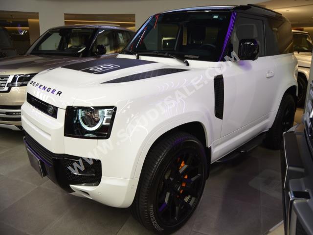 Used 2021 2021 Land Rover Defender White color For Sale | Saudi Sale ...