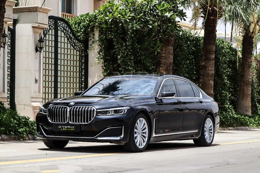 Used 2022 2022 BMW 7 Series 730Li Black color For Sale | Saudi Sale ...