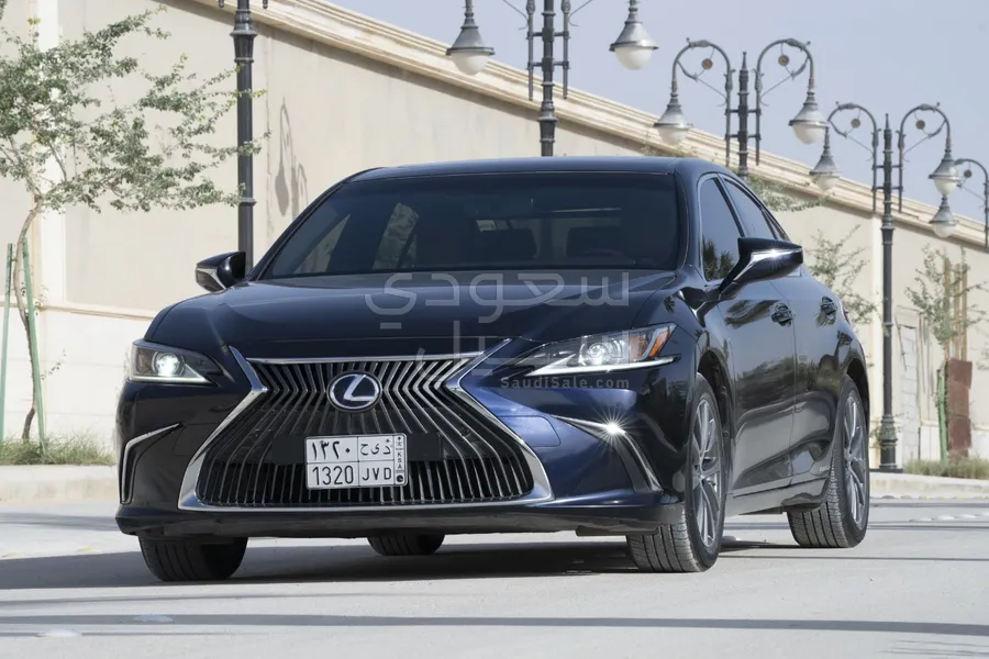 Used 2021 2021 Lexus ES 300H Dark Blue color For Sale | Saudi Sale ...