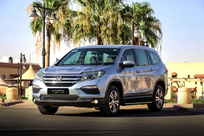 Used 2017 2017 Honda Pilot Silver color For Sale | Saudi Sale سعودي سيل