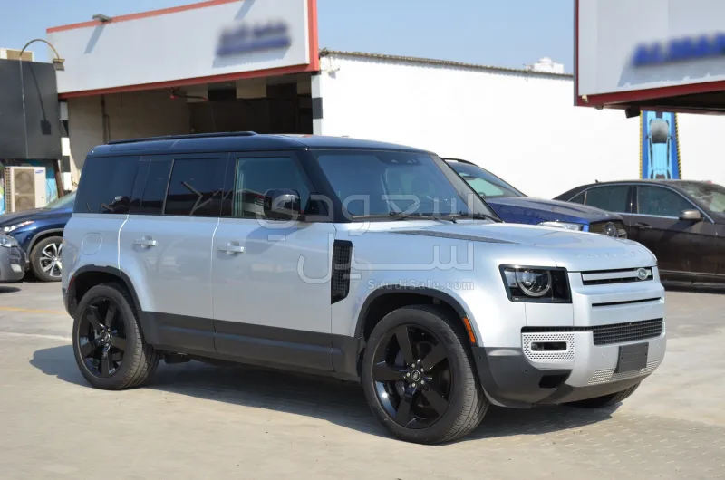 Used 2022 2022 Land Rover Defender 110 Silver color For Sale | Saudi ...