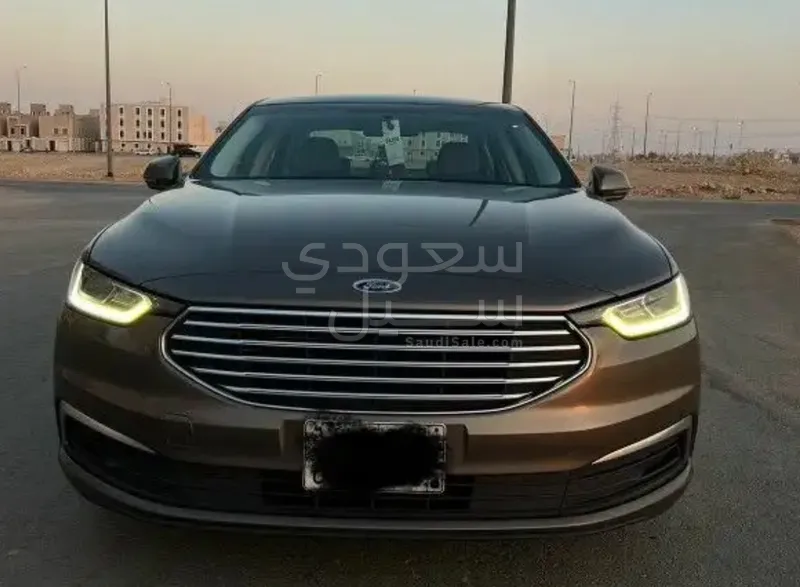Used 2020 2020 Ford Taurus Brown color For Sale | Saudi Sale سعودي سيل